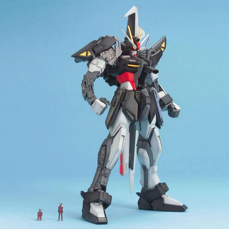 Model Kit Master Grade Strike Noir Gundam | Nerdom