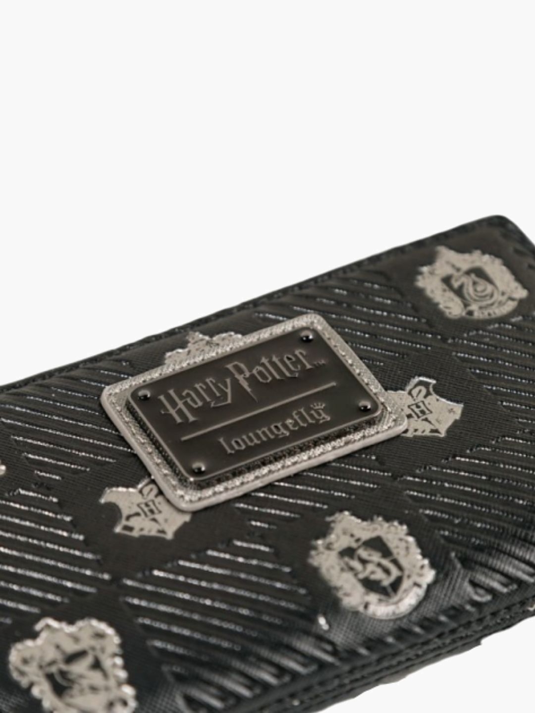 Loungefly Harry Potter Hogwarts Crests Wallet | Nerdom