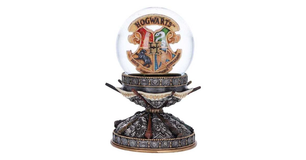 Harry Potter Wand Snow Globe | Nerdom