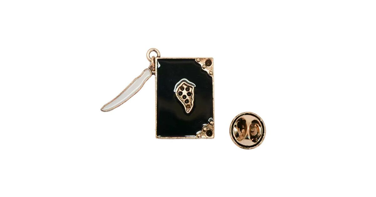 Harry Potter Tom Riddle Diary Pin Badge | Nerdom